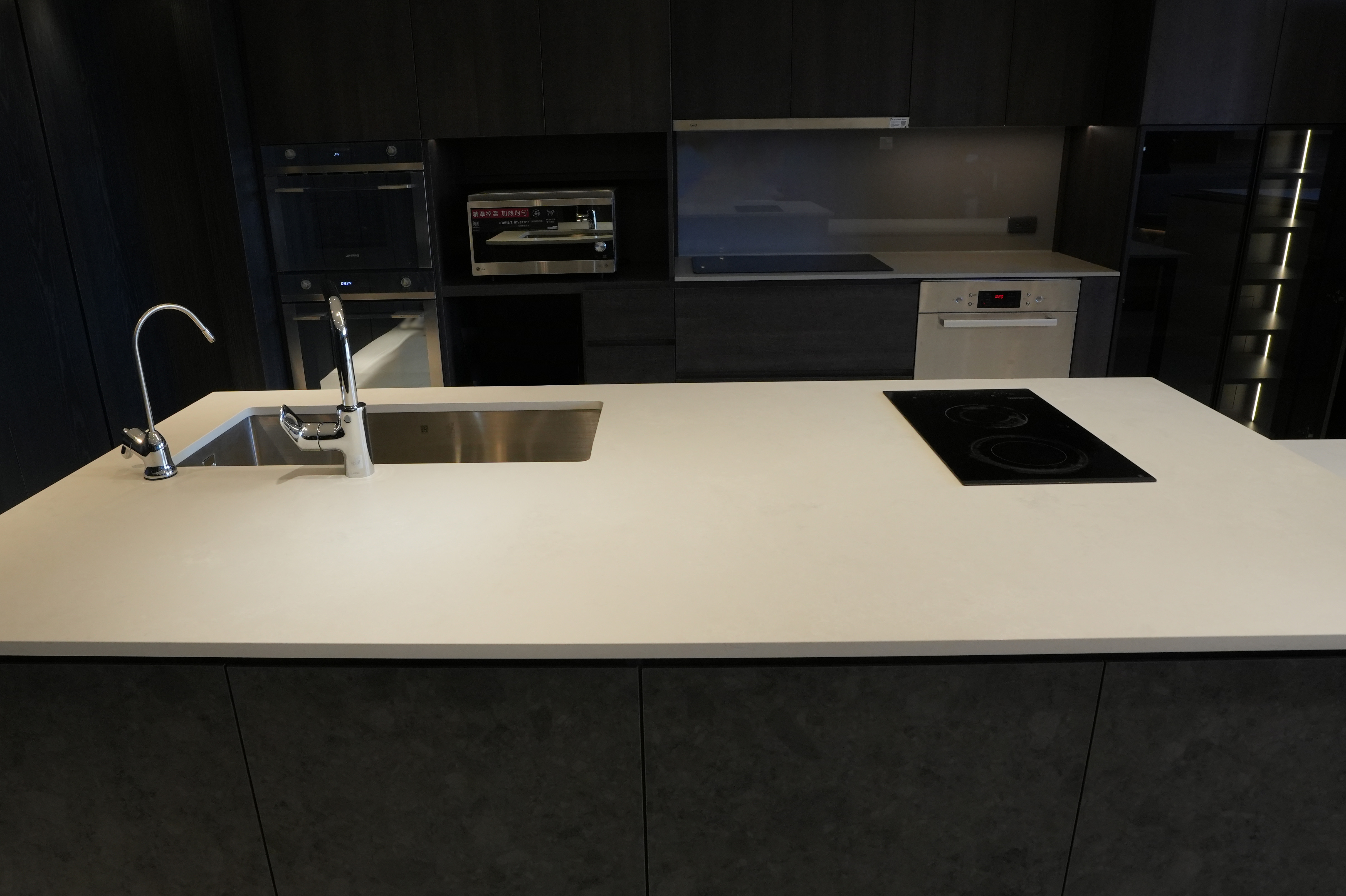 MQ-L725 Siberia White